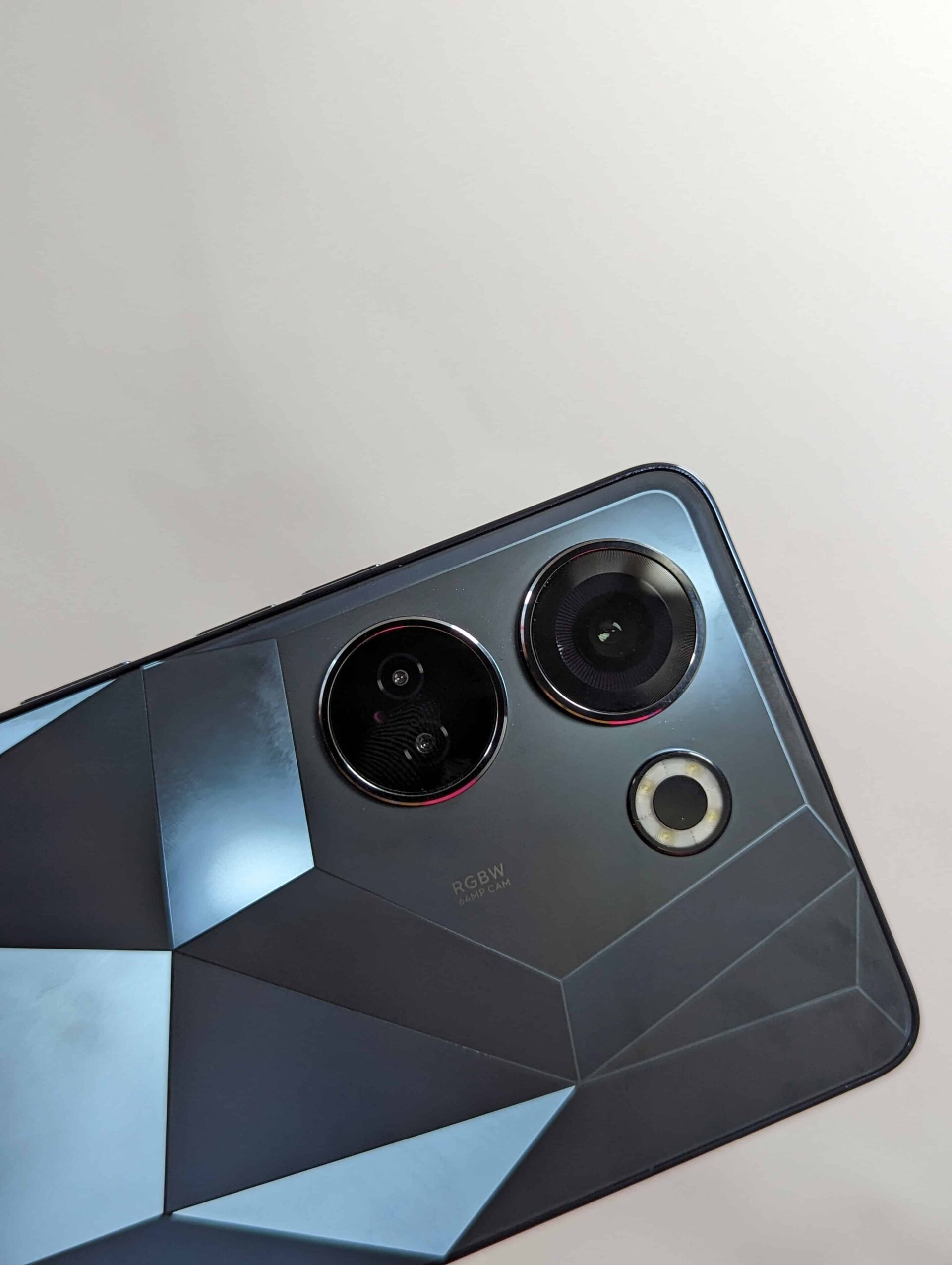 TECNO CAMON 20 Pro Review – Great Value For Money